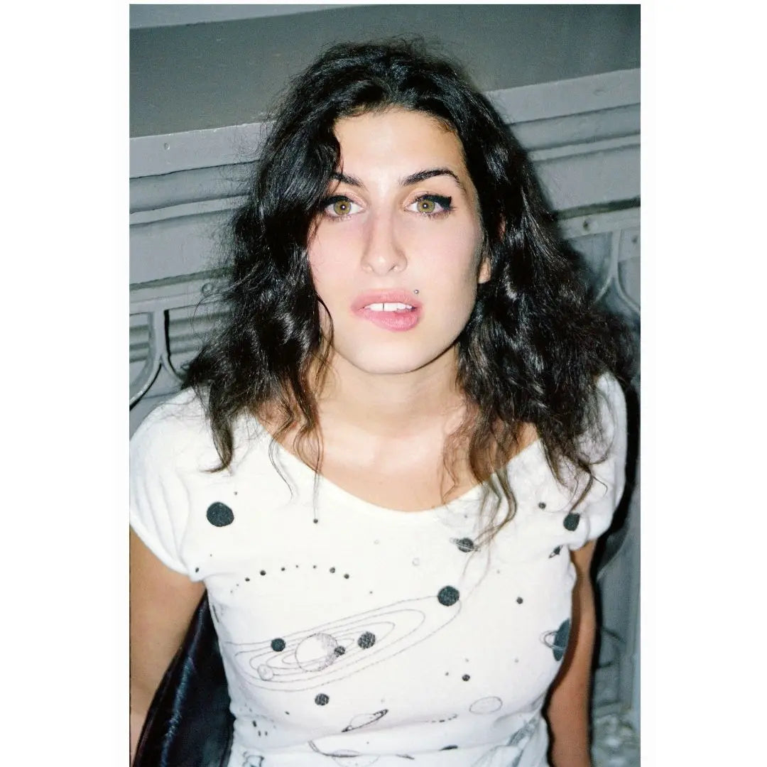 Amy White T-Shirt – behindthegallery